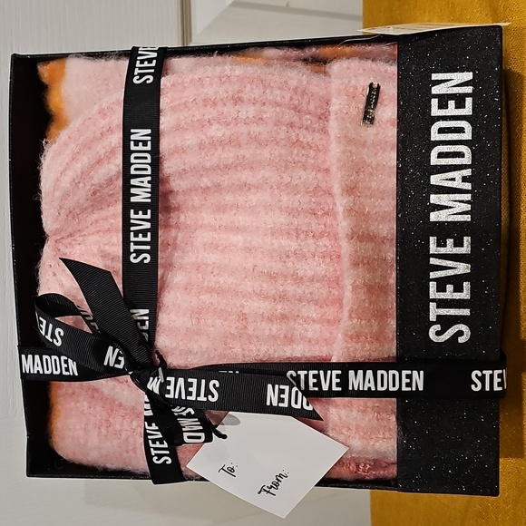 Steve Madden | Accessories | Steve Madden Hat Scarf Gift Set Nwt | Poshmark
